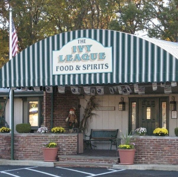 cropped-Ivy-Front.jpg – The Ivy League Bar & Grill